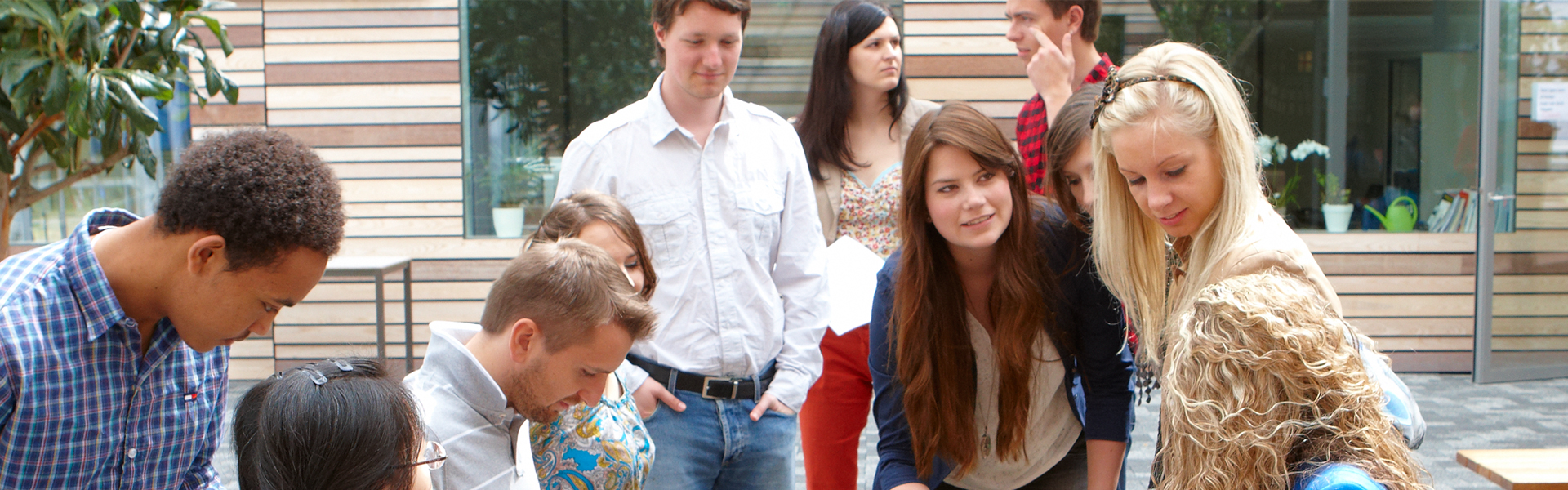 Experiences of Dutch students and teachers